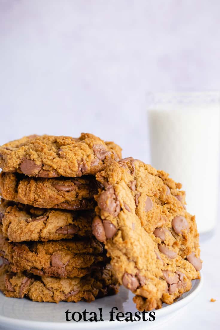 Easy Brown Butter Chocolate Chip Cookies: Chewy, Gooey Perfection - Fog ...